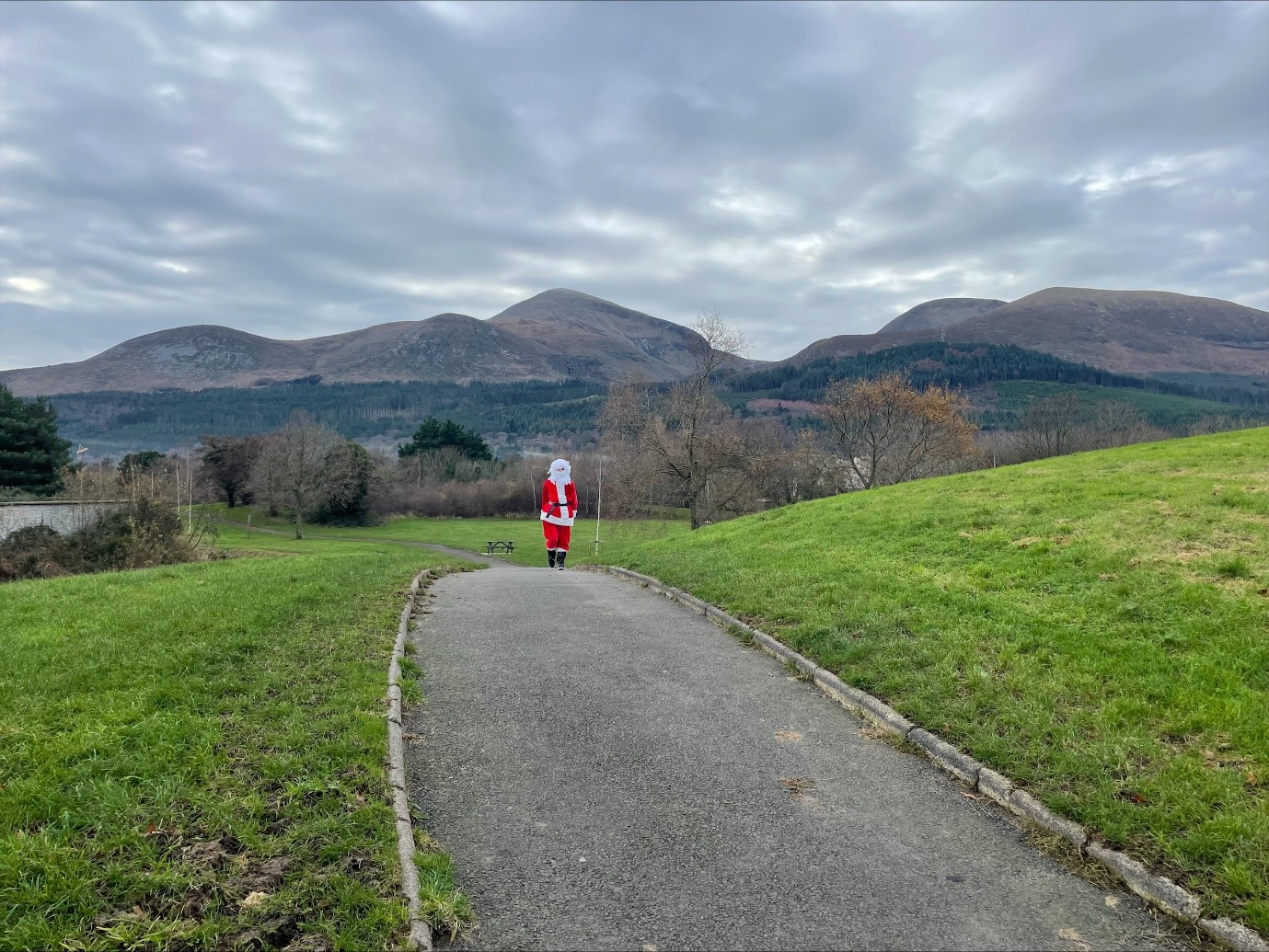 The Daily Mile™ Santa Run Northern Ireland | Southern Health & Social ...